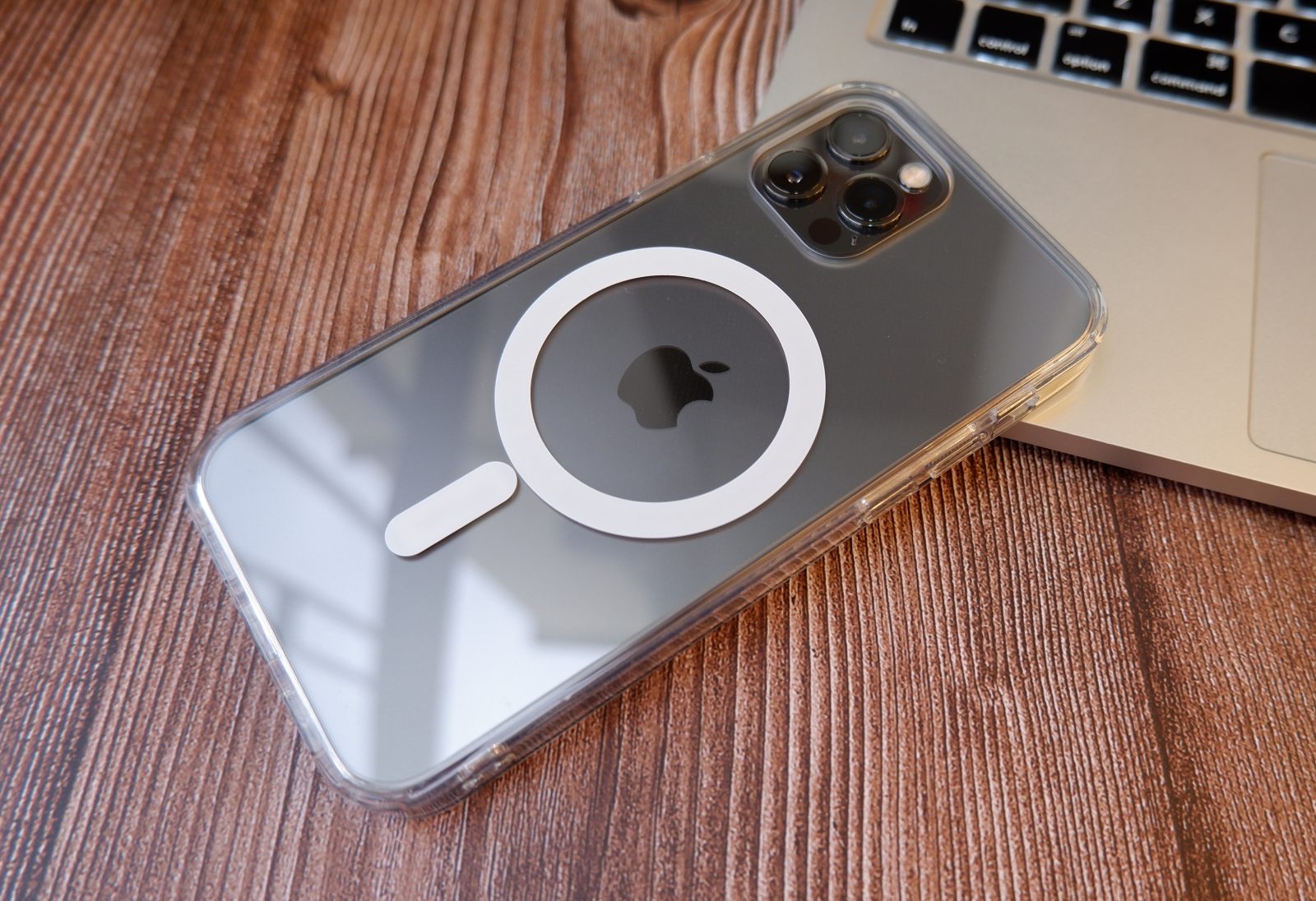 Luna MagSafe | Protective & Custom iPhone Cases